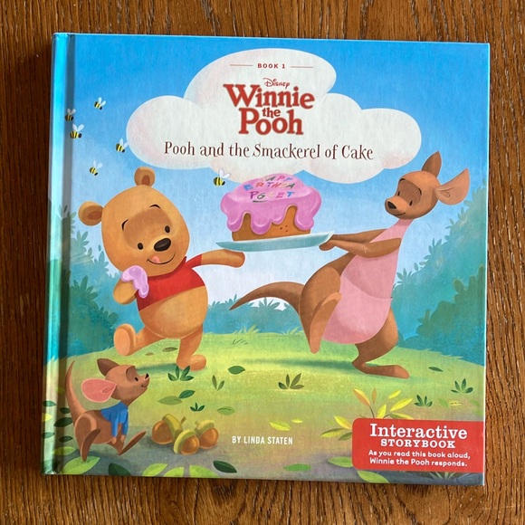 Hallmark | Toys | Winnie The Poohpooh And The Smackerel Of Cake Book ...